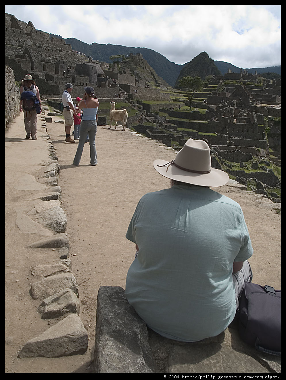 Photograph by Philip Greenspun: fat-guy-and-llama